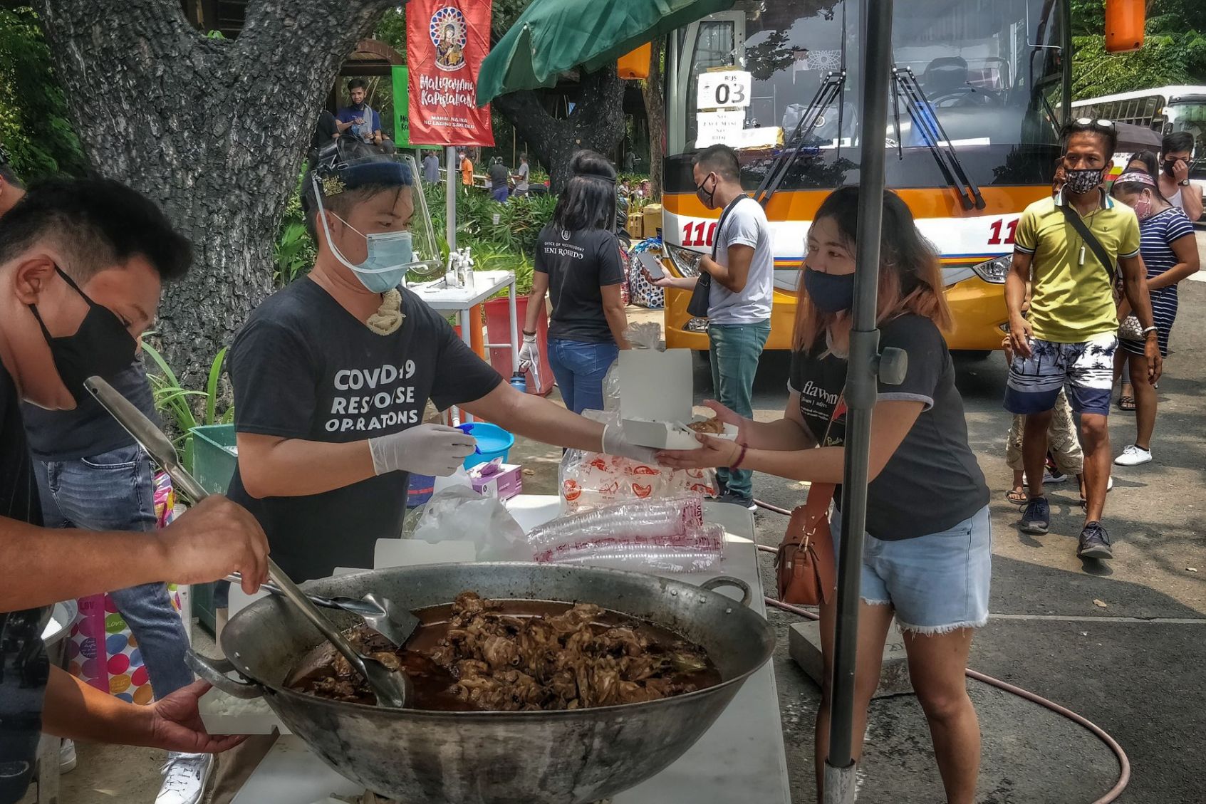 Joblessness forces Manila’s poor workers back to provinces